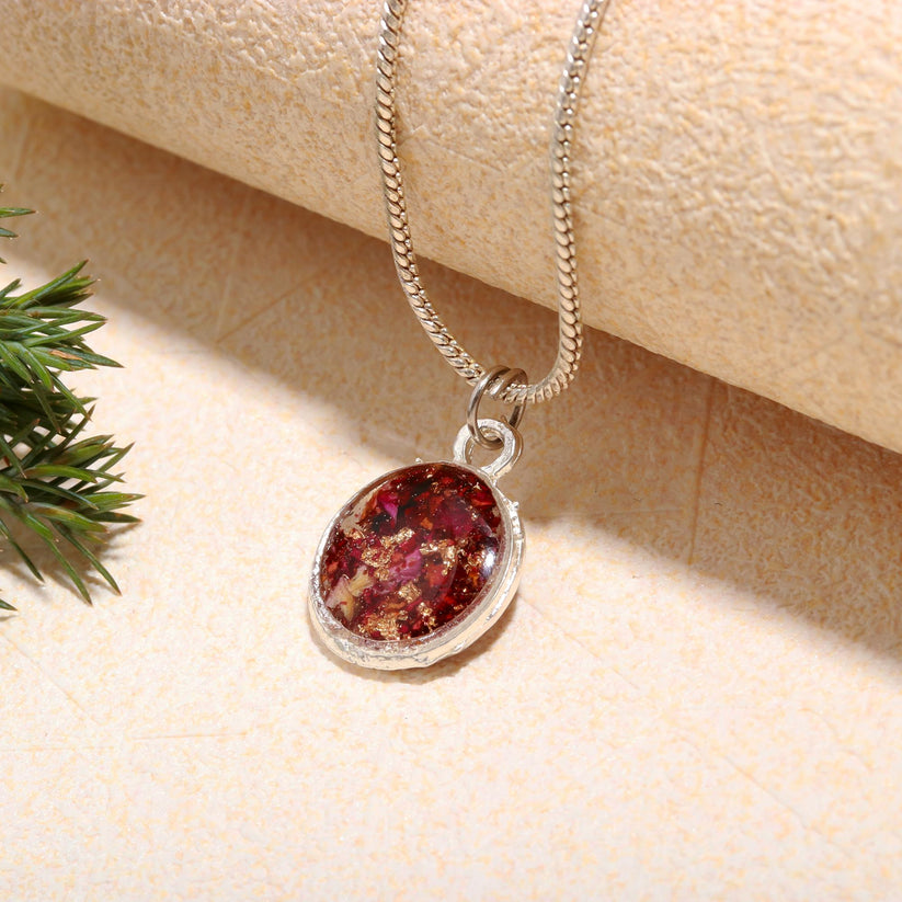 Rose petal preserved Resin pendent – Handarted